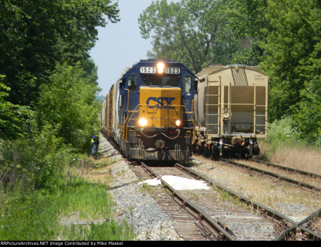CSX 1523